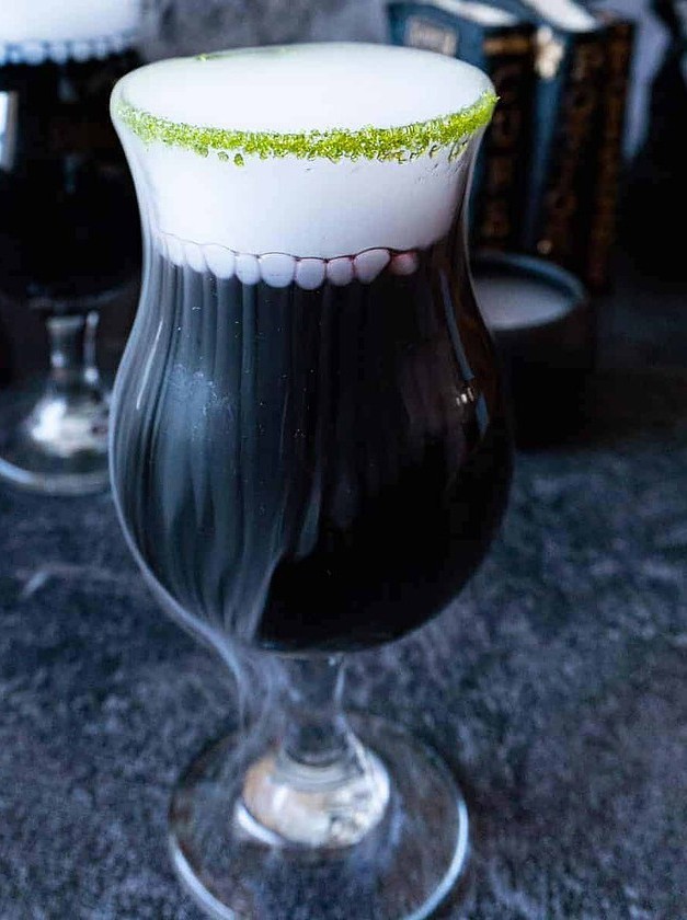13 Breathtaking Monster-Themed Cocktails for a Killer Party - Recipe 4 ...